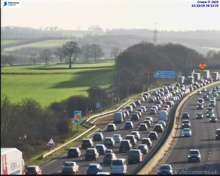 Sheffield traffic: M1 crash causes severe delays and traffic chaos ...