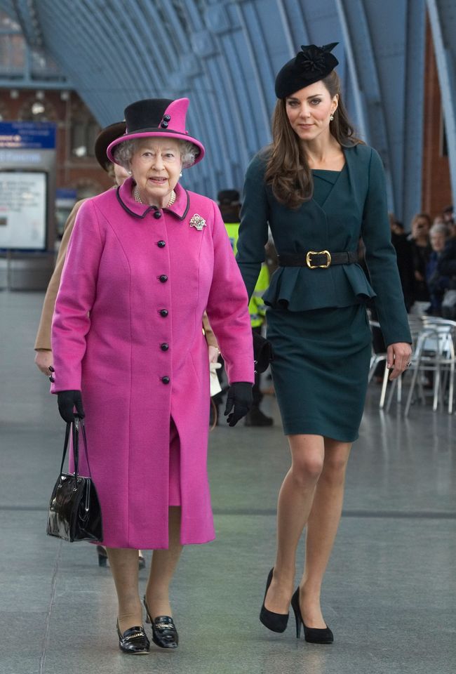 Kate Middleton was worried about her homemade gift for Queen Elizabeth ...