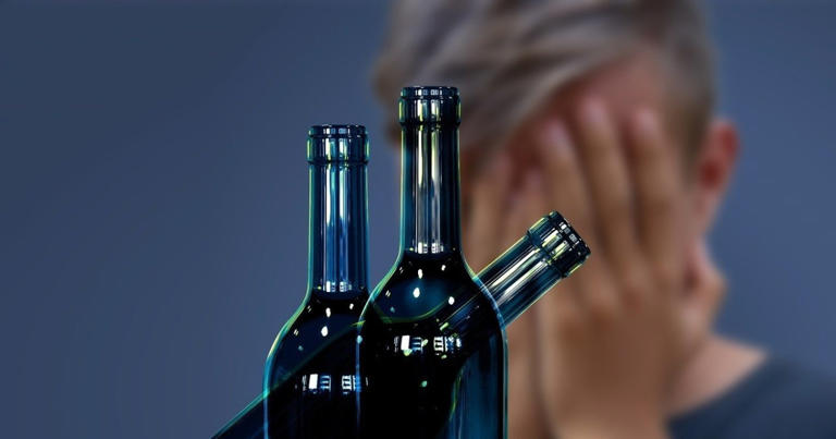 Πάτρα: Στο νοσοκομείο κατέληξαν 14χρονος και 16χρονος λόγω μέθης ...