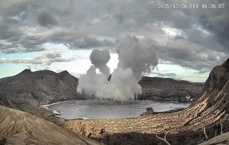 PHIVOLCS observes minor phreatomagmatic eruption at Taal Volcano
