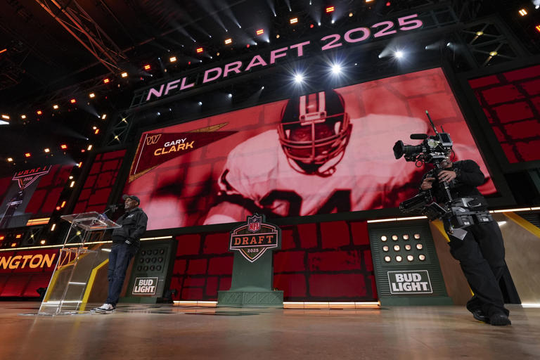 Commanders updated 2026 NFL draft order: Current 1st round in Week 17