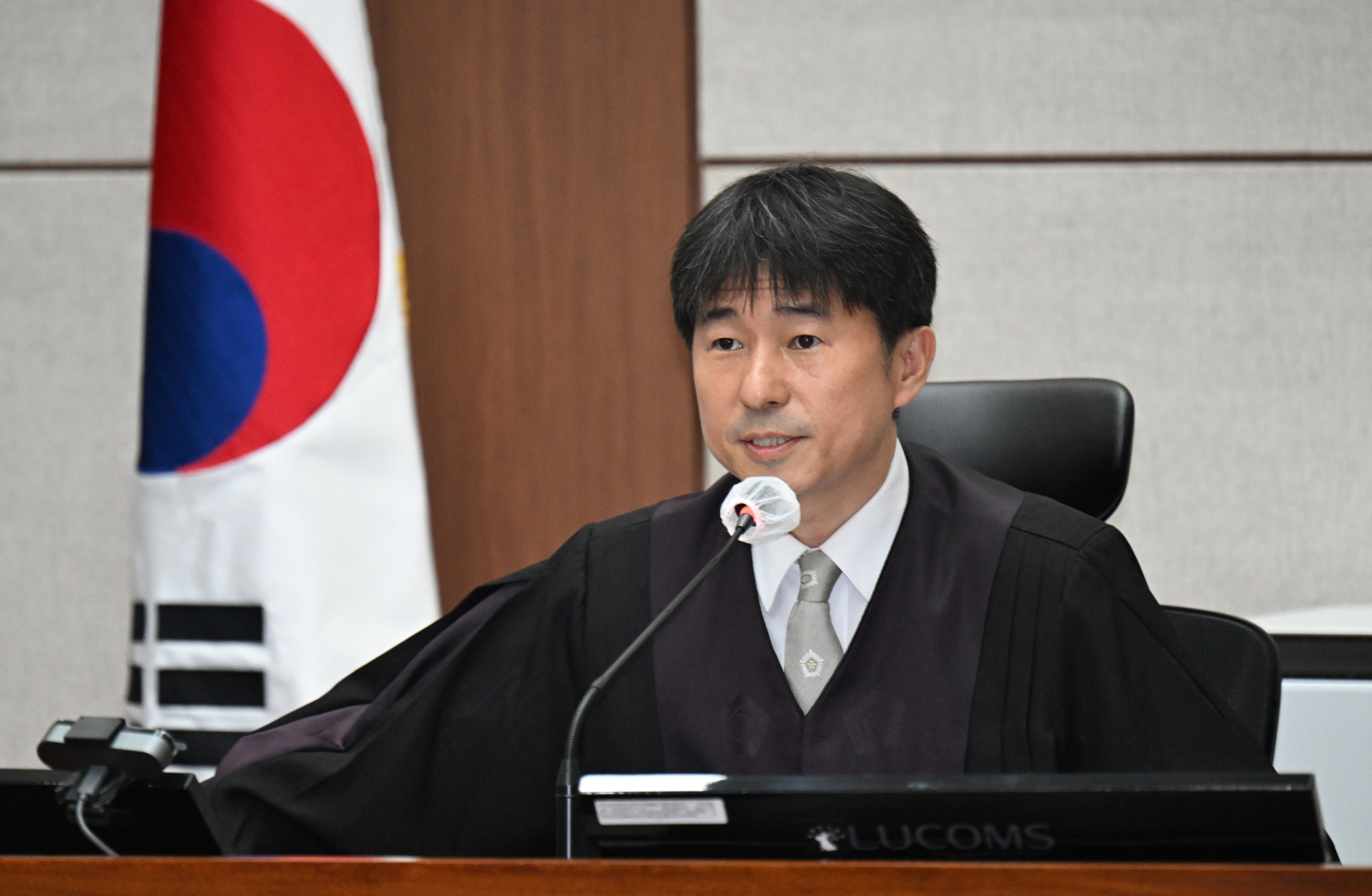 Presiding Judge Jee's West Sea acquittal under political scrutiny