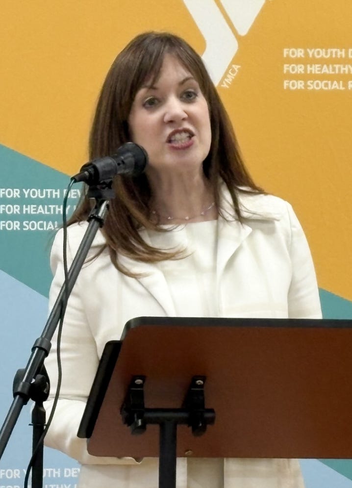 Donation boosts Dolly Parton's Imagination Library in Oklahoma