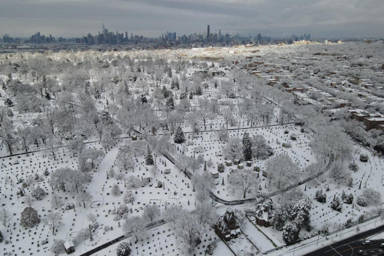 Winter weather alerts issued for over 60 million as Big Apple could see ...