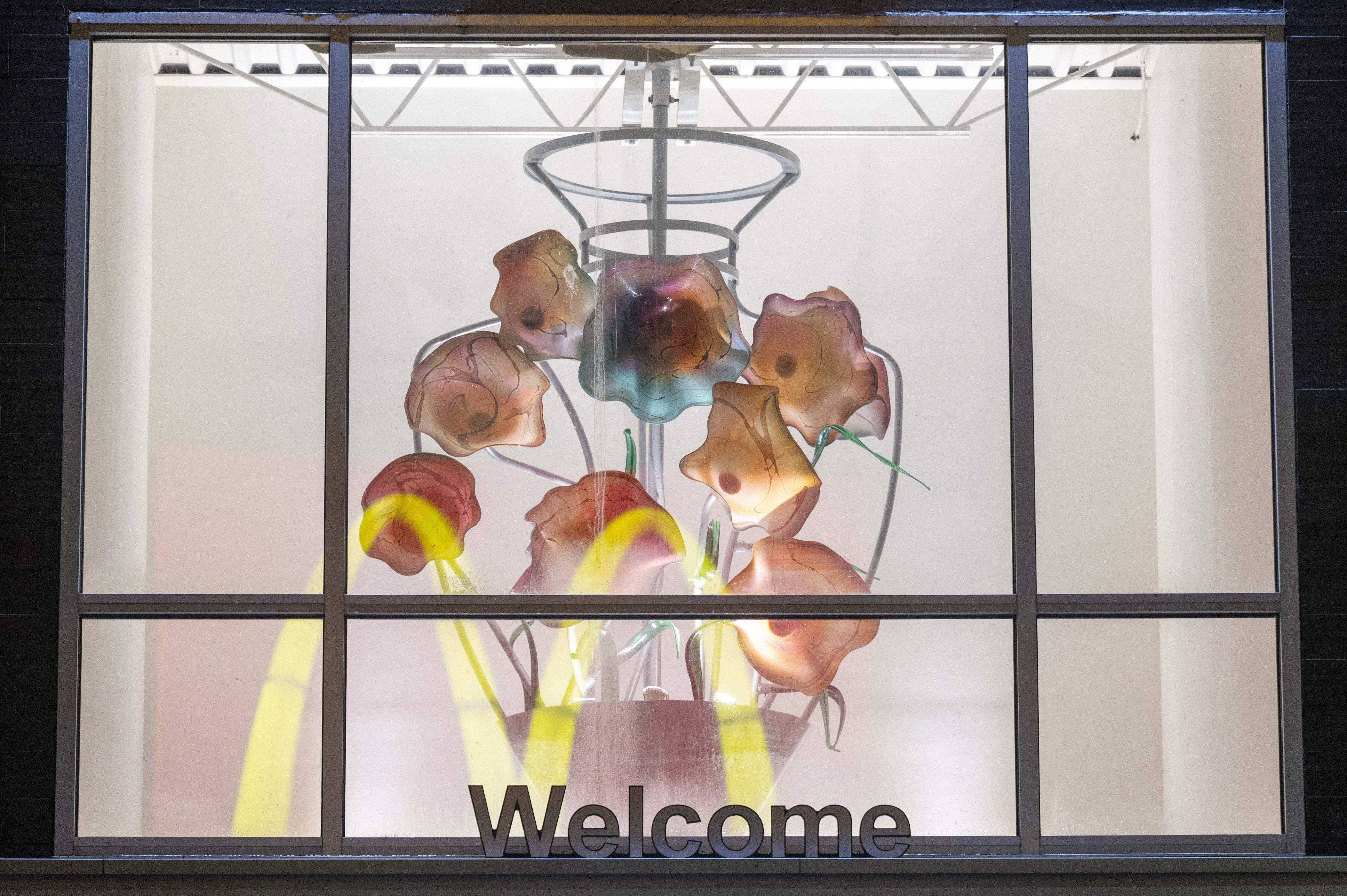 Is a Chihuly glass sculpture in a Tacoma McDonald's? The answer may ...