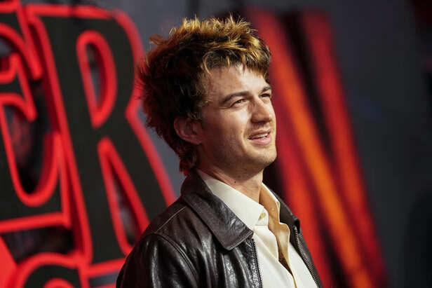 Few Stranger Things fans know Steve Harrington is a popular singer