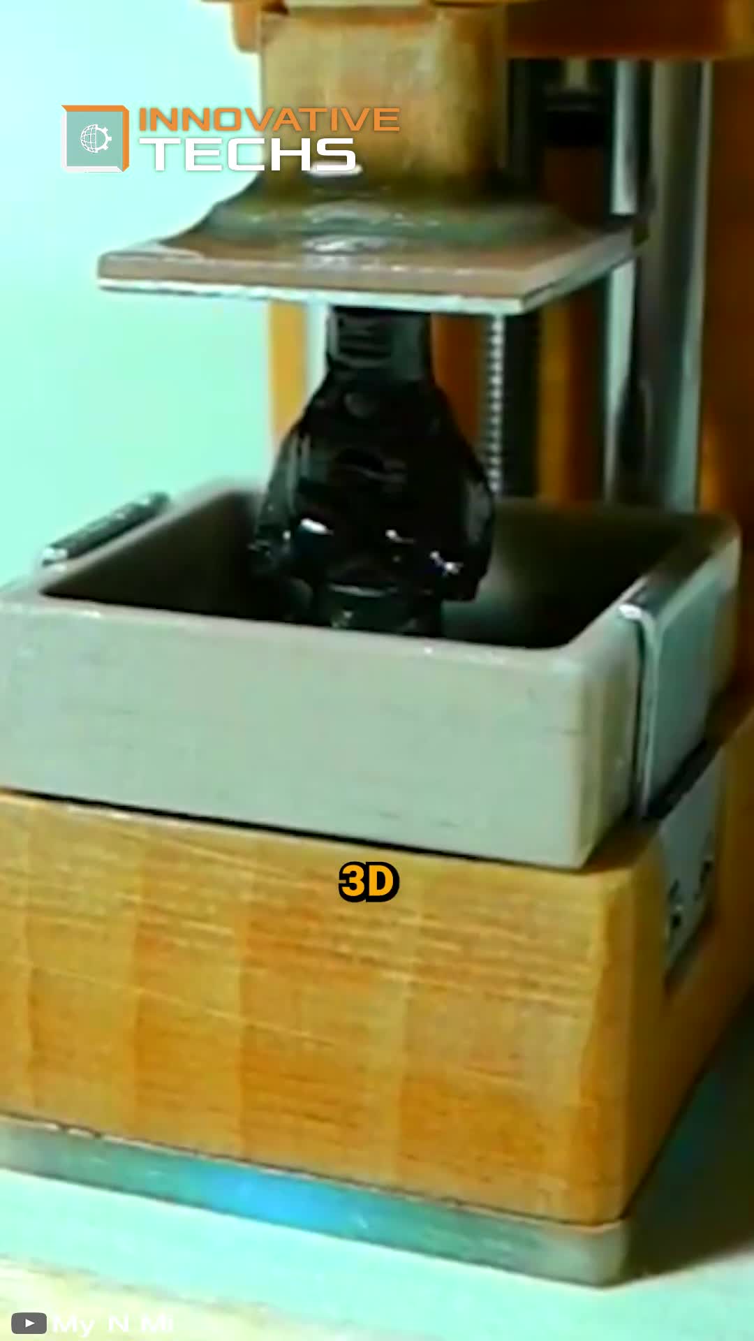 World's smallest 3D printer in action! Incredible miniature prints with ...