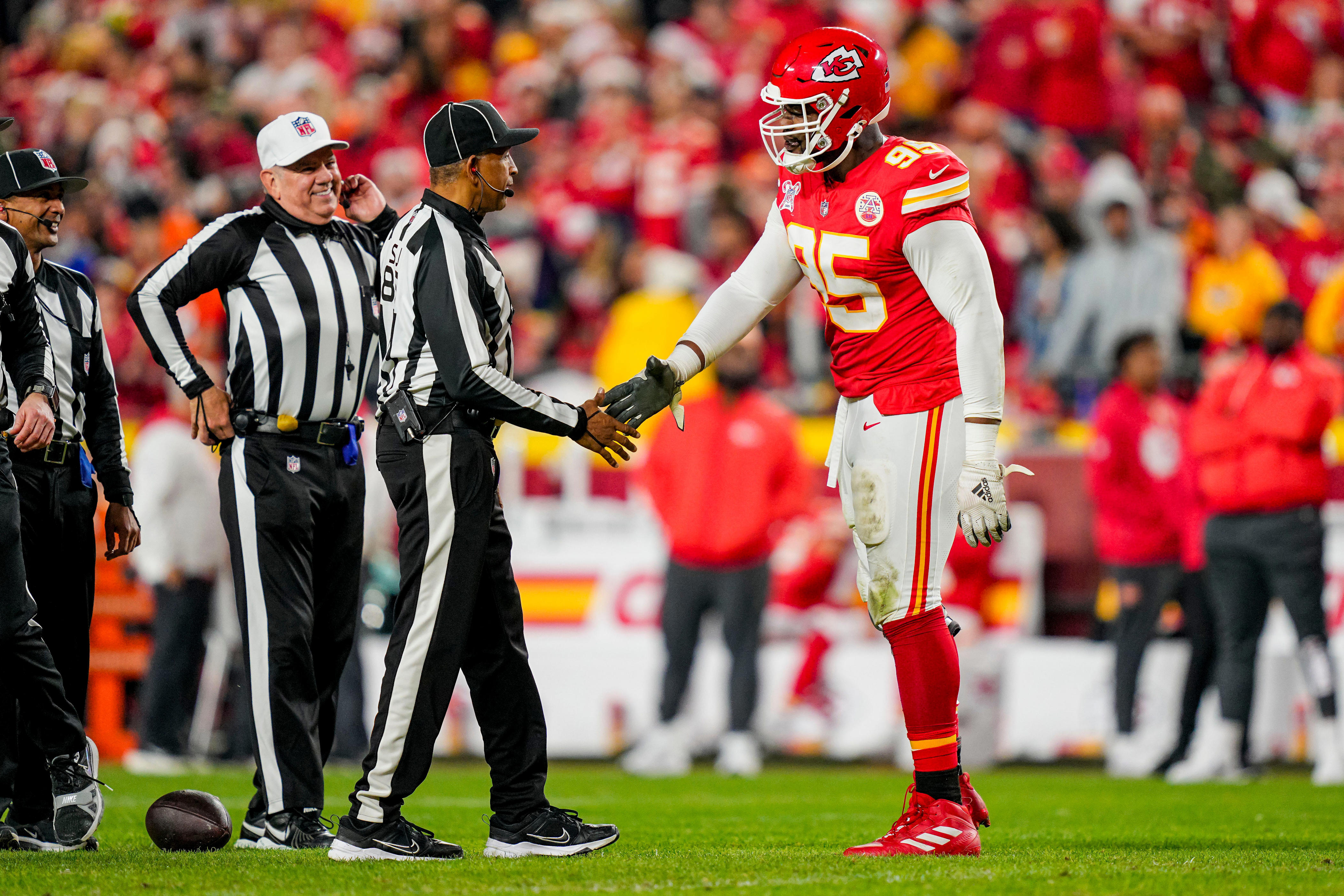 Chiefs DL Chris Jones reacts to costly late-game penalty vs. Broncos