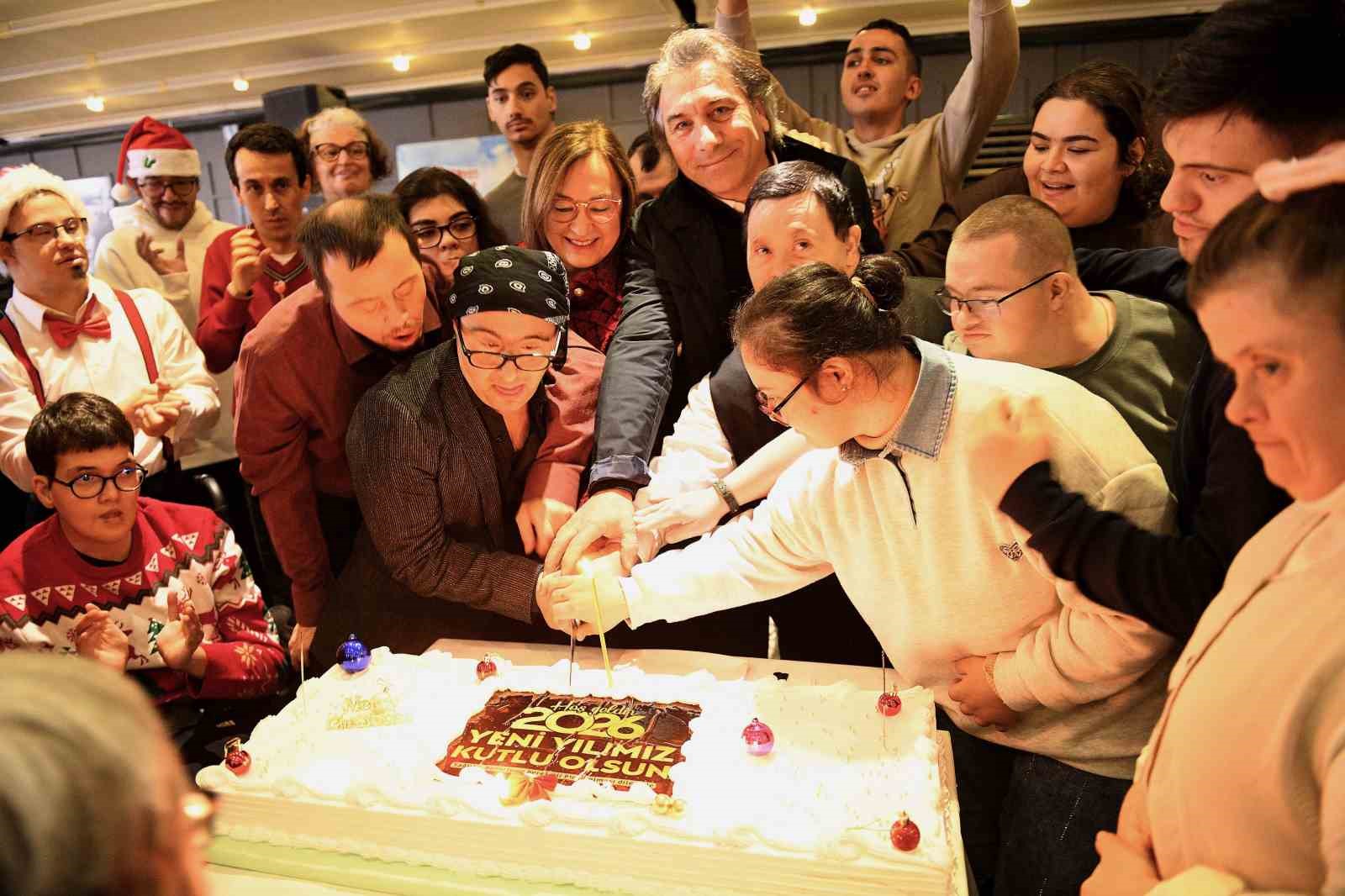 Yeni yıla Engelsiz Kafe’de merhaba dediler