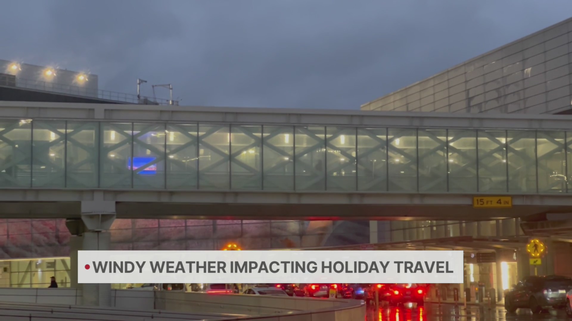 Windy weather impacting holiday travel