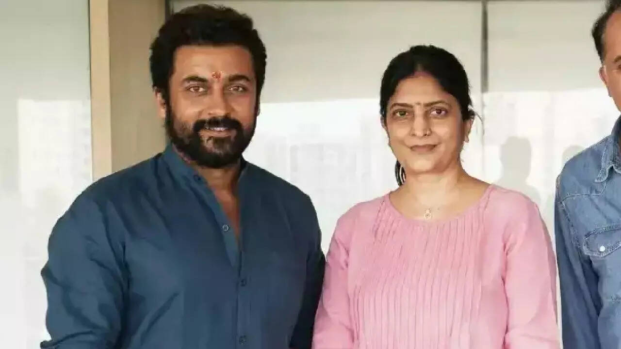 Sudha Kongara reveals reason for Suriya's exit from 'Purananooru' for ...