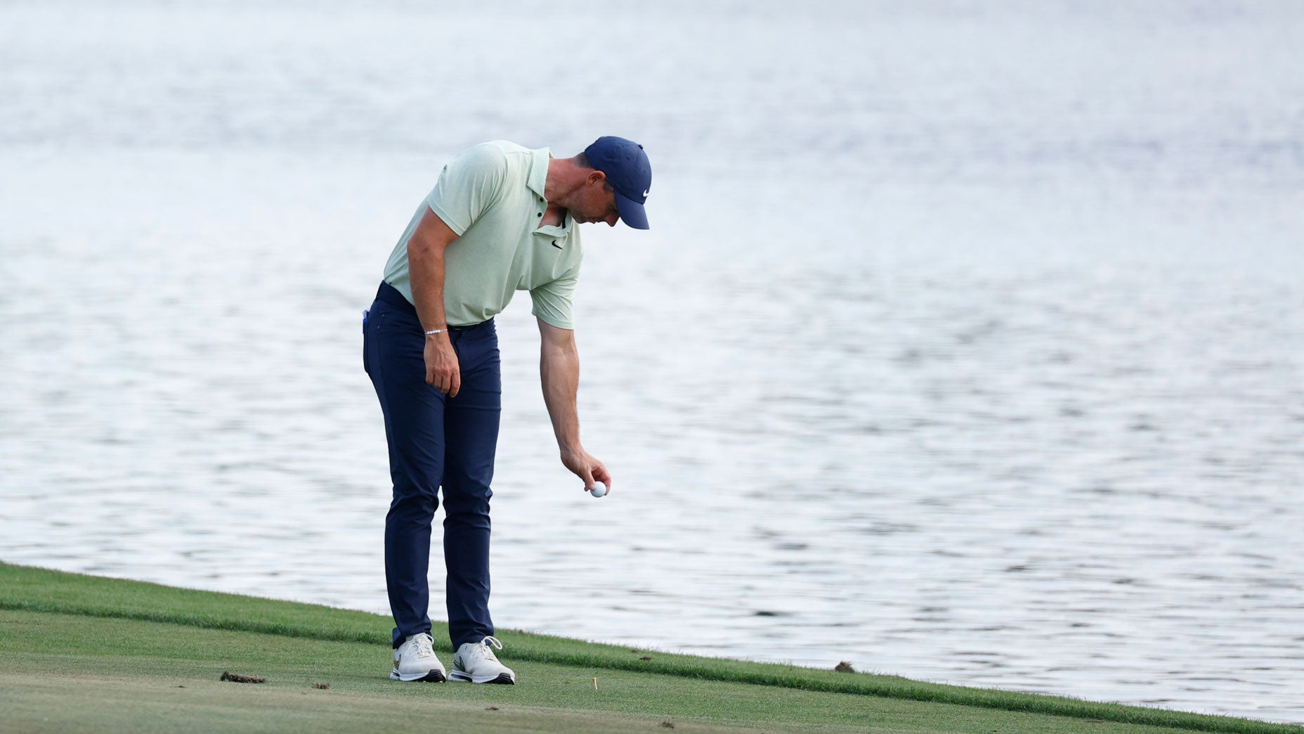 The simple ball-drop rule not every golfer knows