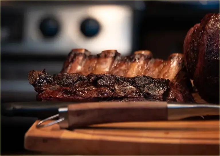 4 steakhouse dishes chefs love - and 2 they say are overrated