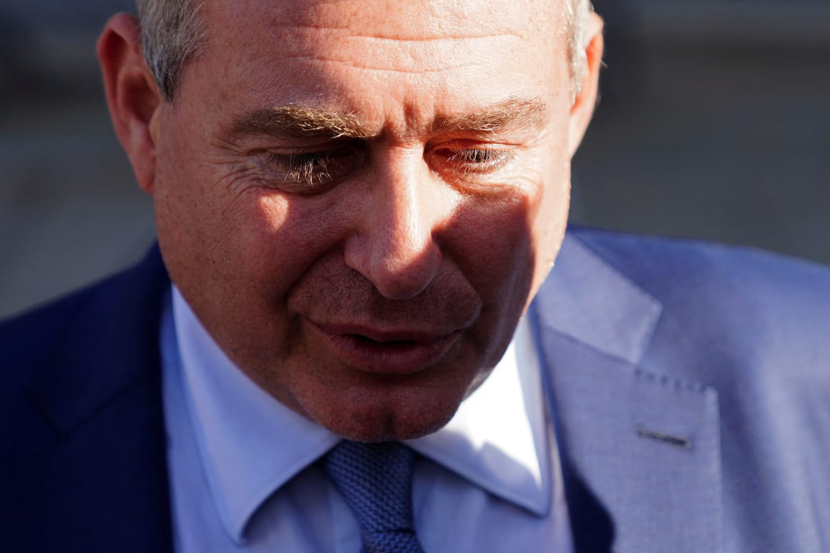 Former Trump insider slams Michael Cohen as a 'scared little chicken ...