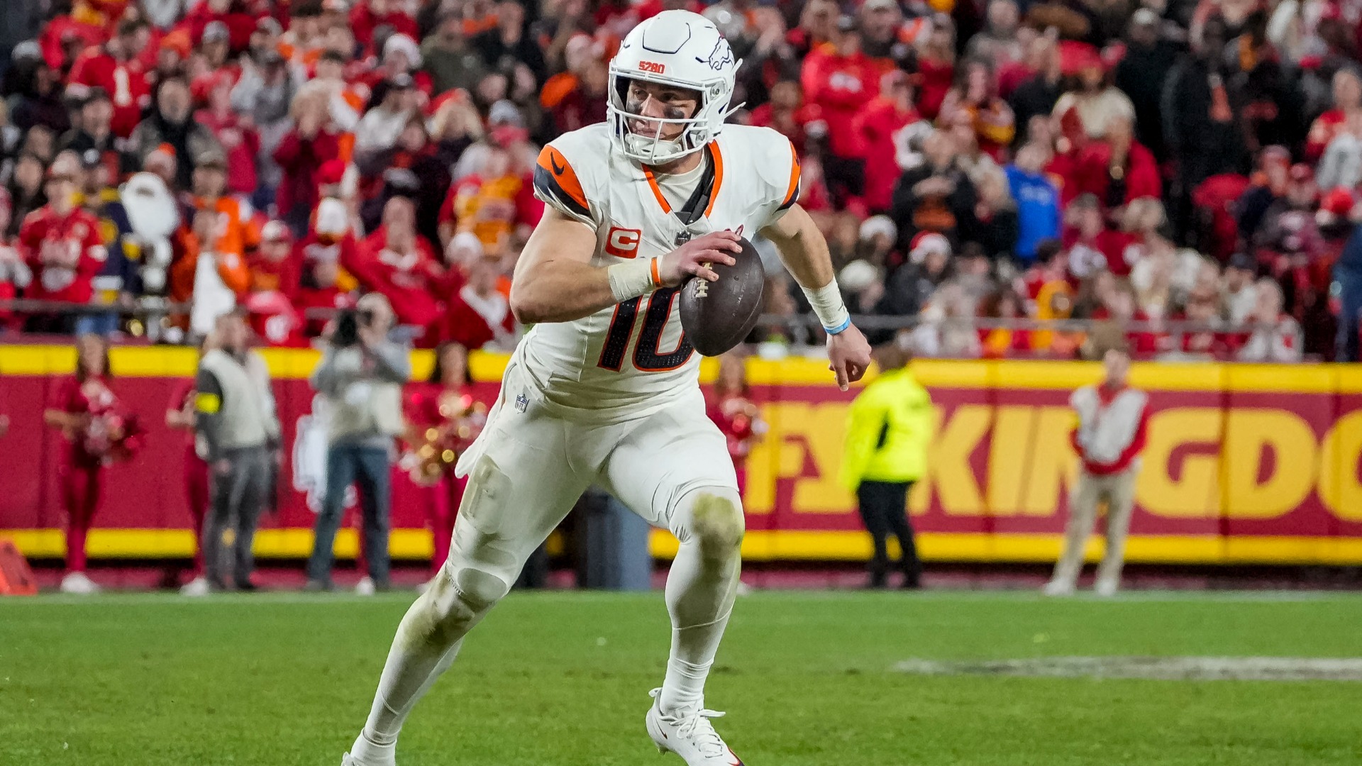 Denver Broncos secure tight victory over Kansas City Chiefs