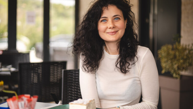 She went on a date with a guy who confessed to having a girlfriend and ...