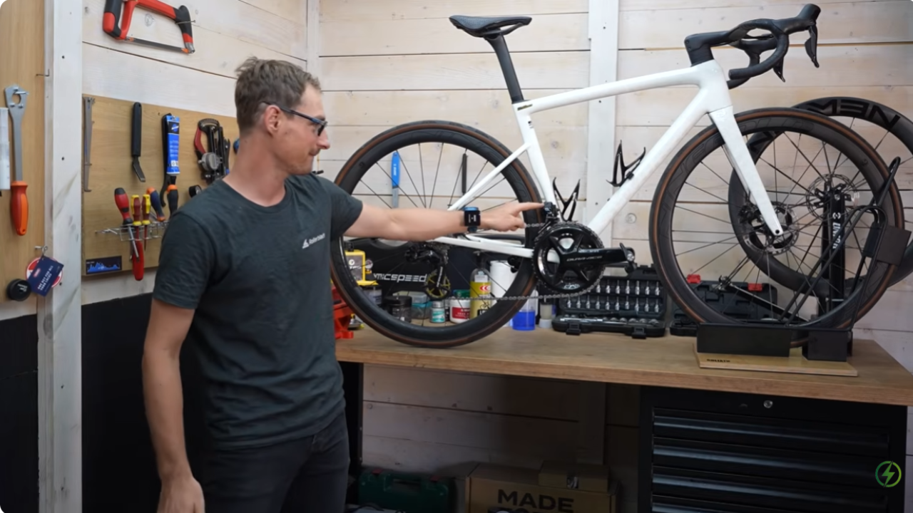 Prueba de rendimiento en ciclismo: Tarmac SL8 S-Works con Dura-Ace ...
