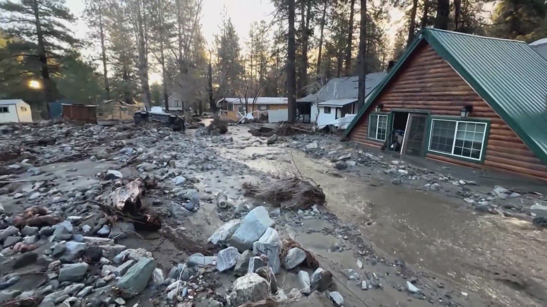 Flooding, mudslides hit Southern California