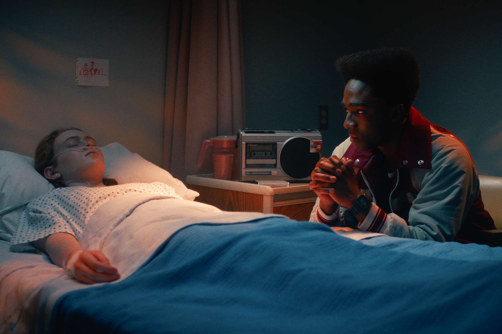 Caleb McLaughlin breaks down that moving Max and Lucas scene on ...