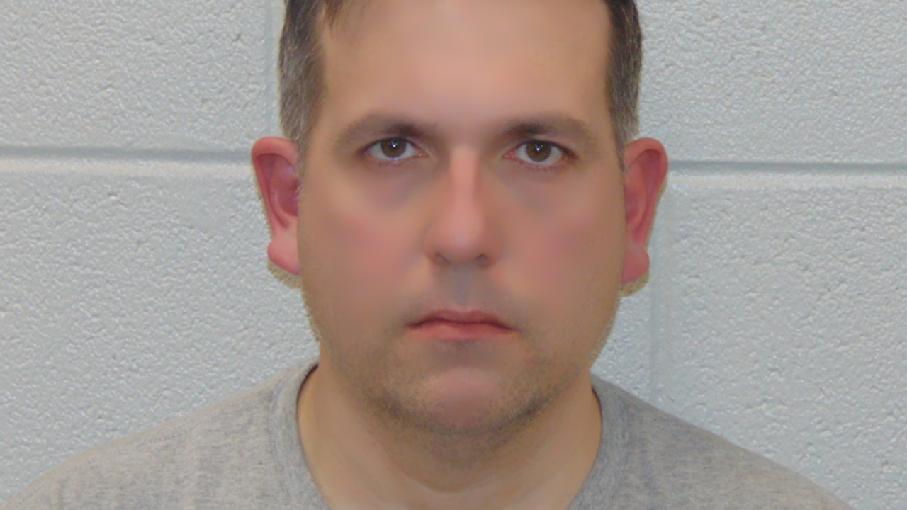 Dallas police officer arrested for DWI in Midlothian