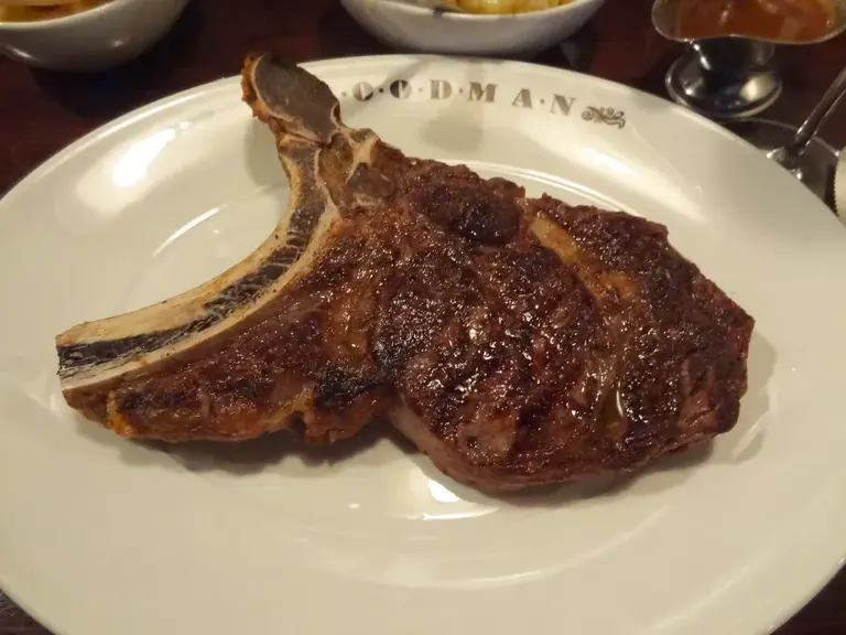 4 steakhouse dishes chefs love - and 2 they say are overrated