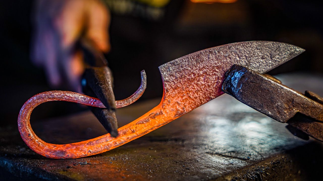I forged a blacksmith's knife with only hand tools (perfect for beginners!)