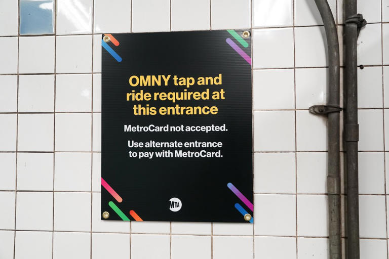 NYC commuters face OMNY problems just days before tap-and-ride system ...