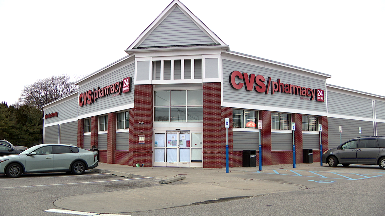 Long Island detectives investigating fatal stabbing of 23-year-old CVS ...