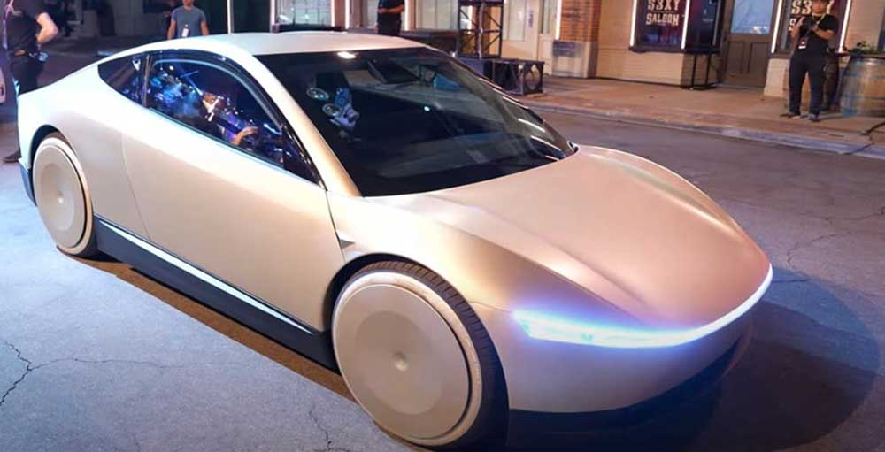 Tesla eyes $3 trillion valuation. Here's what noted bull Dan Ives ...