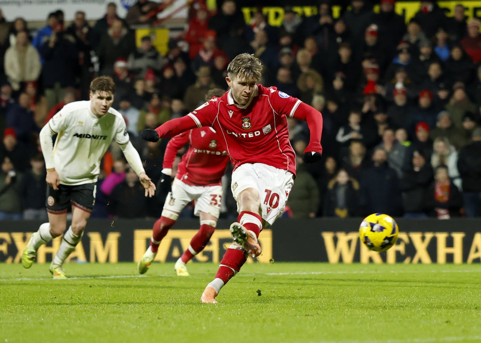 Wrexham bounce back to beat Sheffield United in Boxing Day cracker