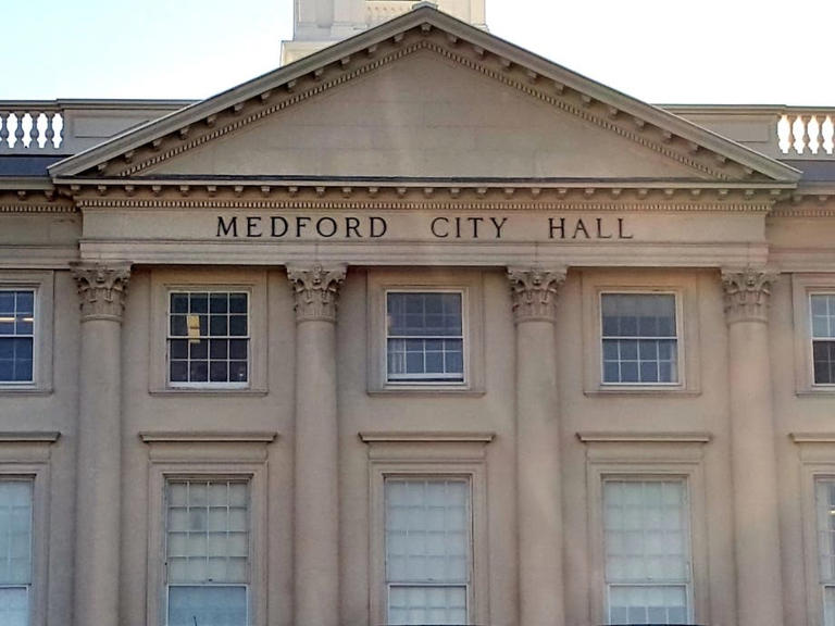 Ambulance union speaks out after being dropped by Medford