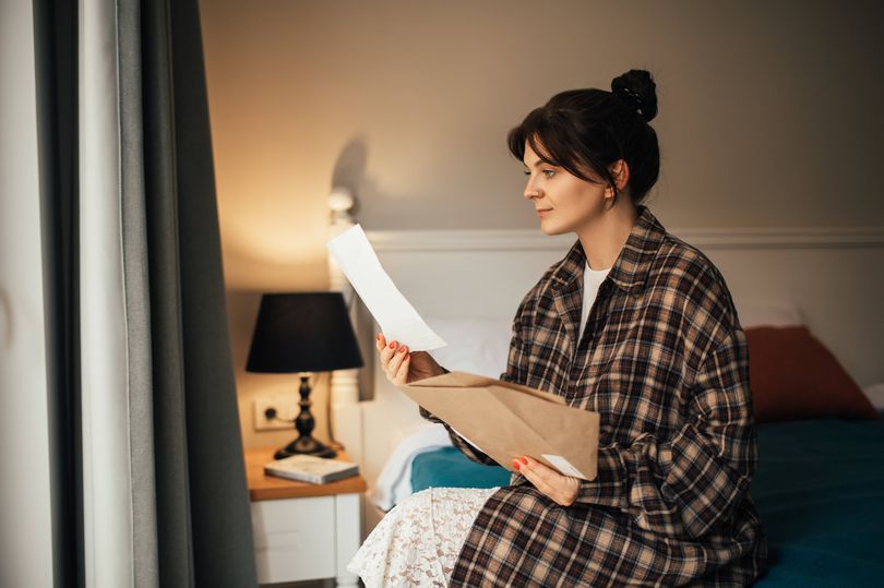 DWP warning as 17 Universal Credit changes must be reported or face ...