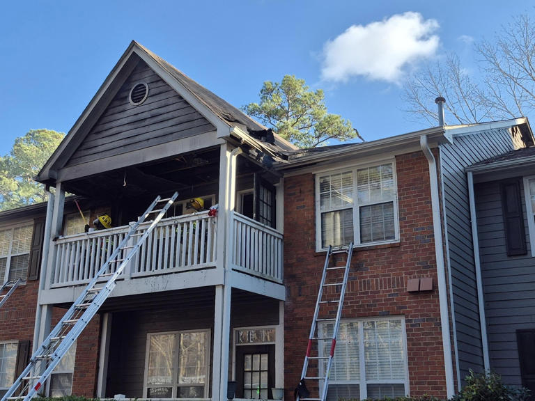 Balcony cooking fire displaces 13 at Duluth apartment complex