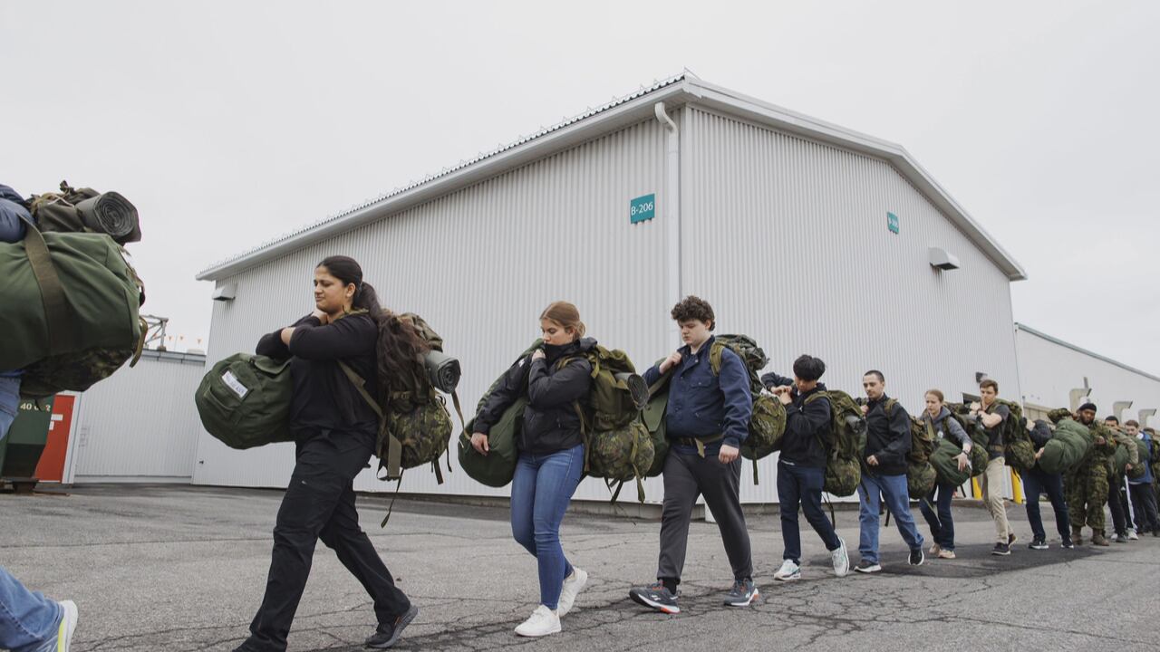 Military recruitment efforts boosted by tough youth job market, global ...