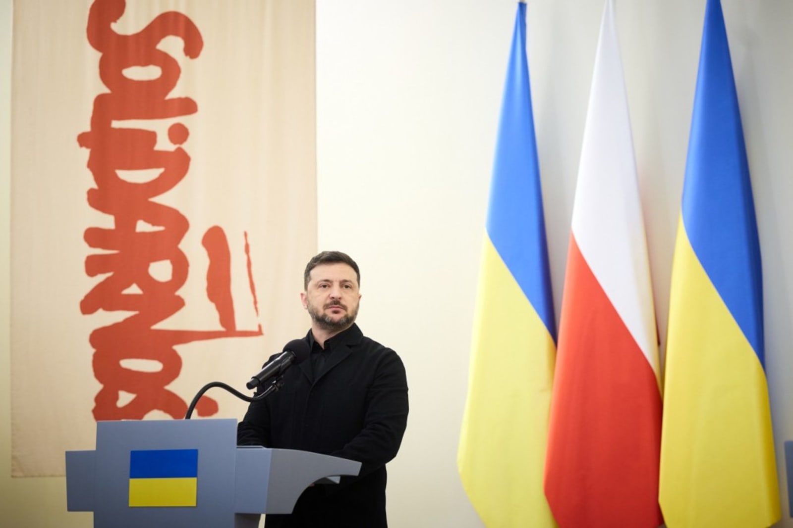 Zelensky expected to meet Trump Sunday in US for Ukraine peace talks