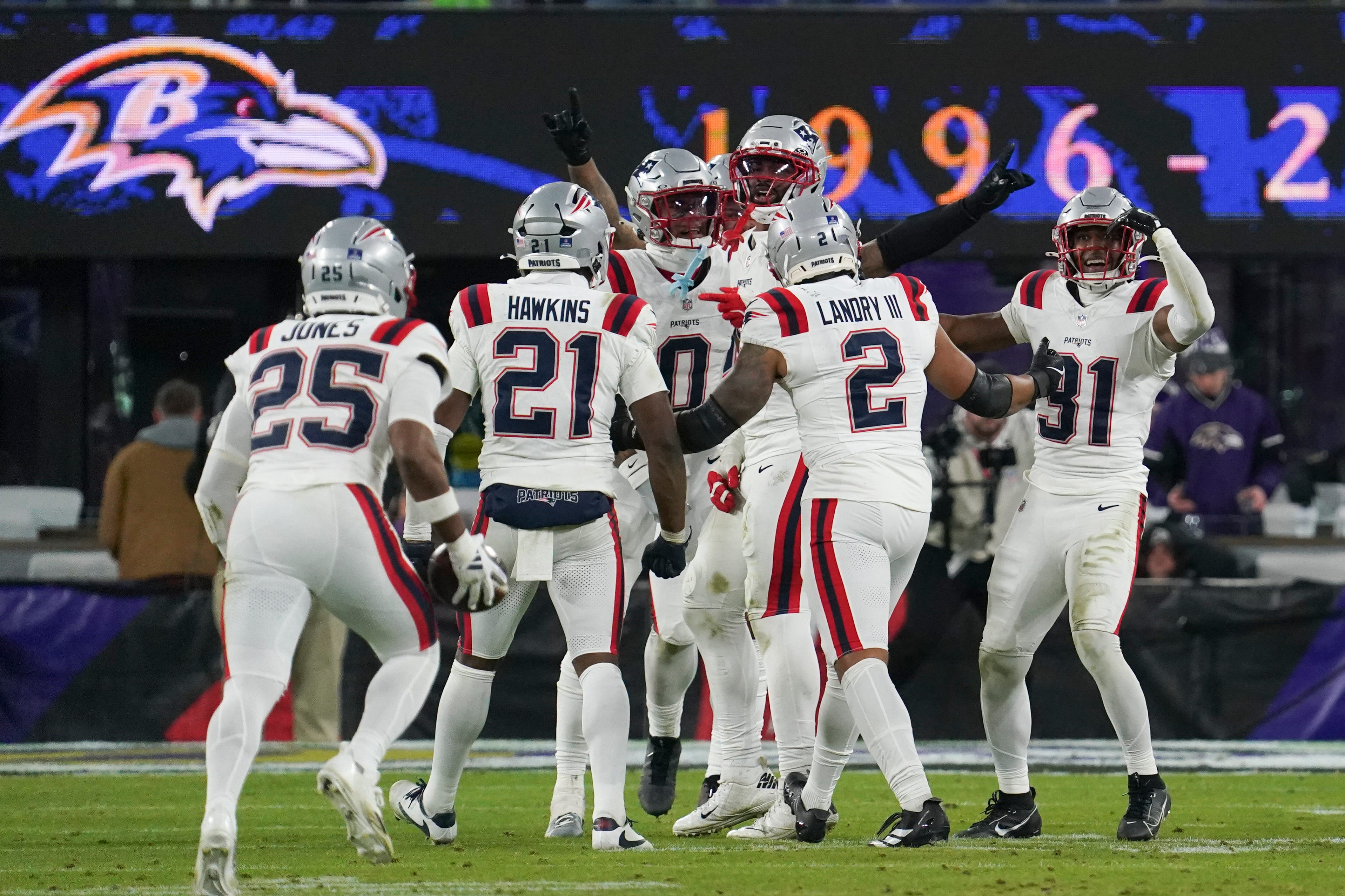 Patriots announce uniform team will wear for Week 17 clash with Jets