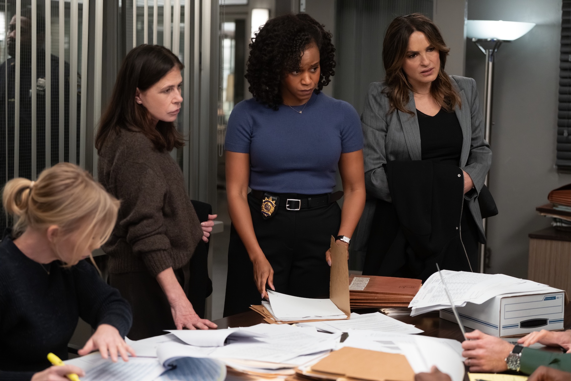 Benson and Brady call for all hands on deck in explosive Law & Order ...