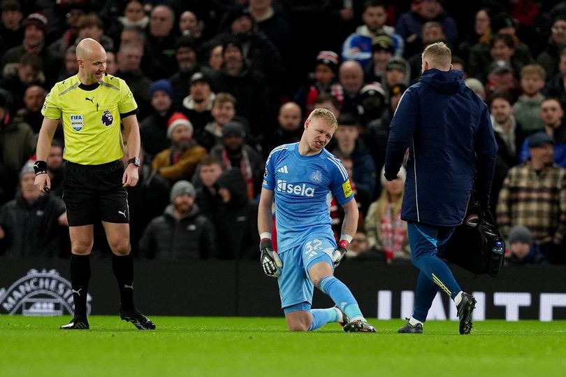 Gary Neville points finger at Newcastle players during Man United clash ...