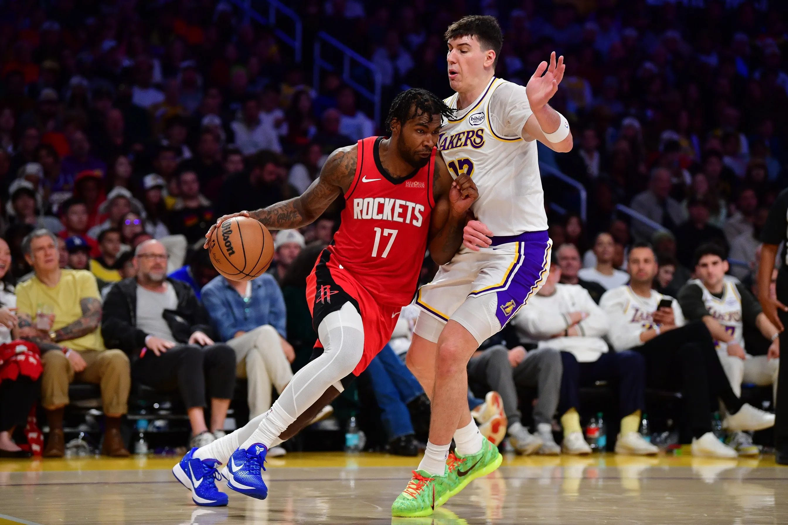 Eason embraces the spotlight as Rockets rework their lineup