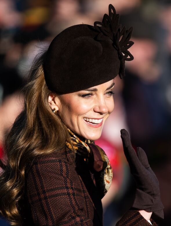 Kate Middleton's two-word response to royal superfan's Princess Diana ...