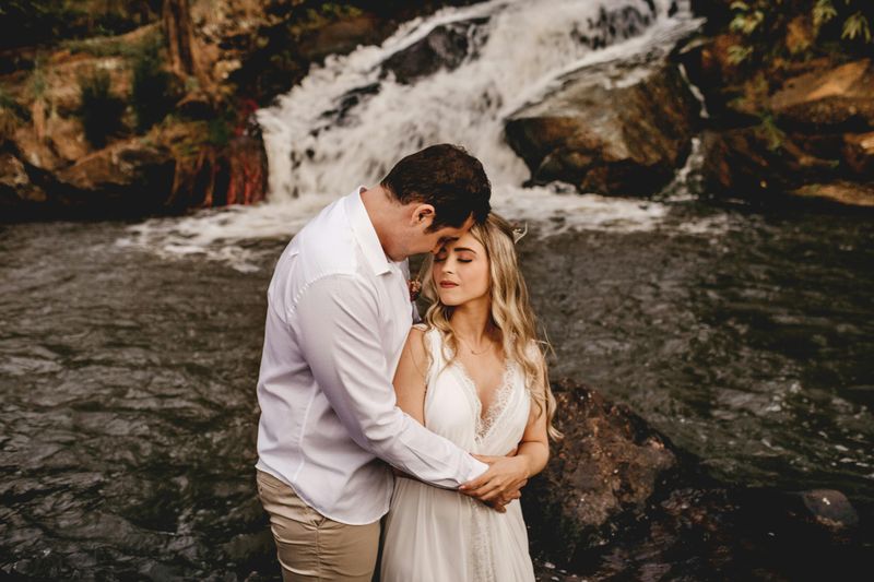 12 common red flags that define bad wife material