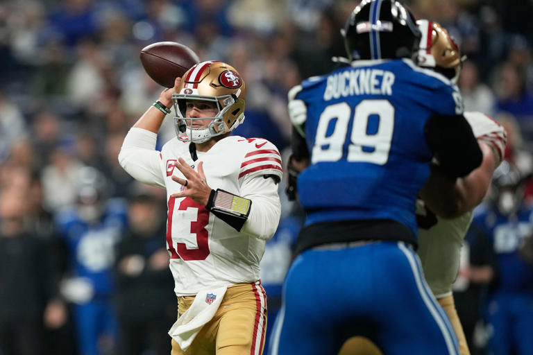 Colts put DT Buckner back on injured reserve with neck injury