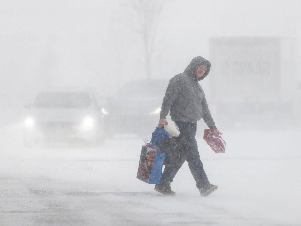 Environment Canada issues yellow warning for blowing snow Calgary