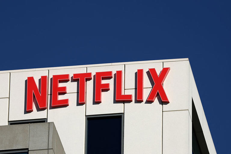 Major shakeup: Paramount clashes with Netflix in hostile offer