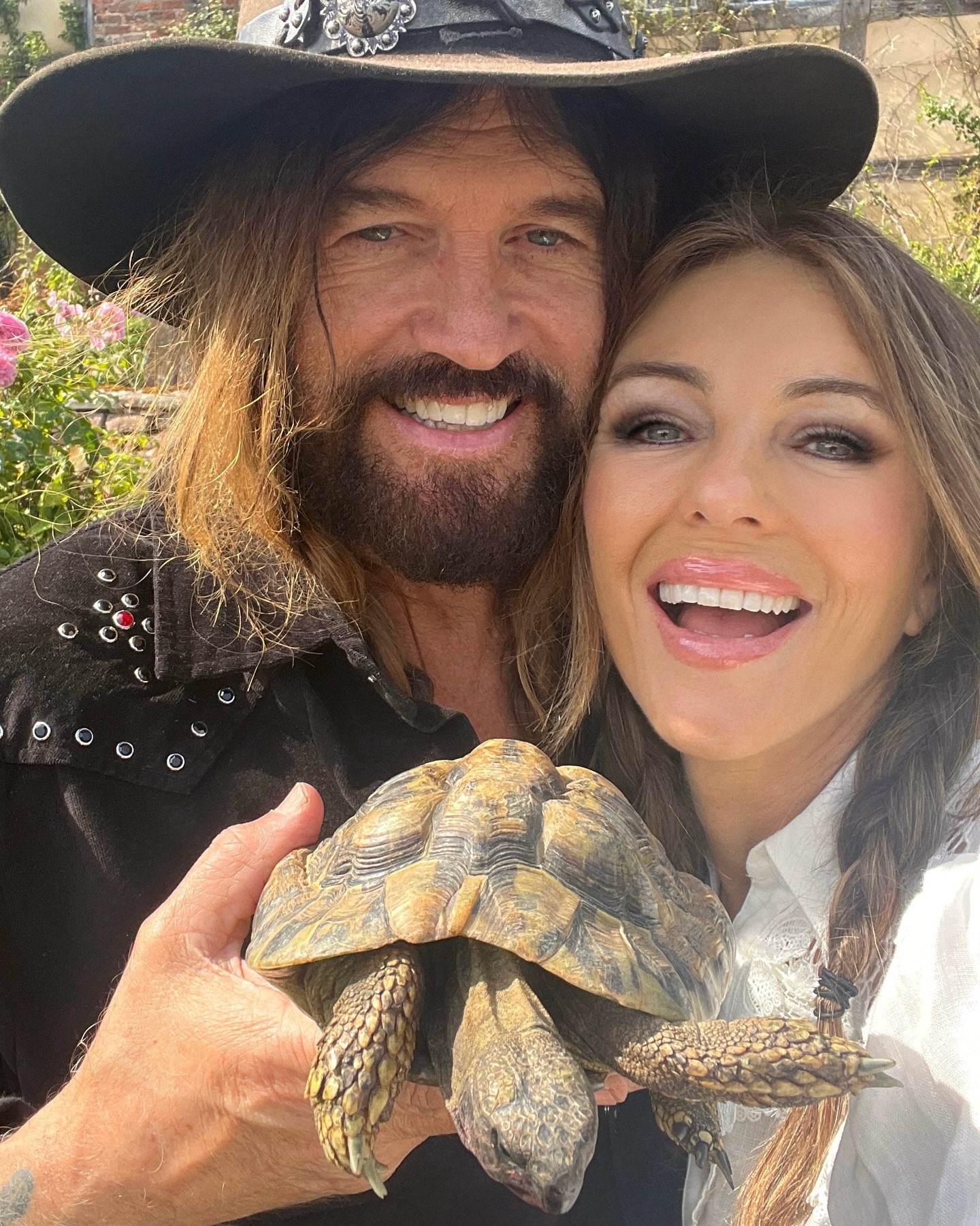 Billy Ray Cyrus and Elizabeth Hurley mark their first Christmas as a ...