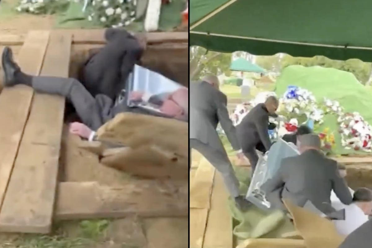 Verstorbener wird im Sarg zu Grabe getragen: Dann passiert das Unfassbare