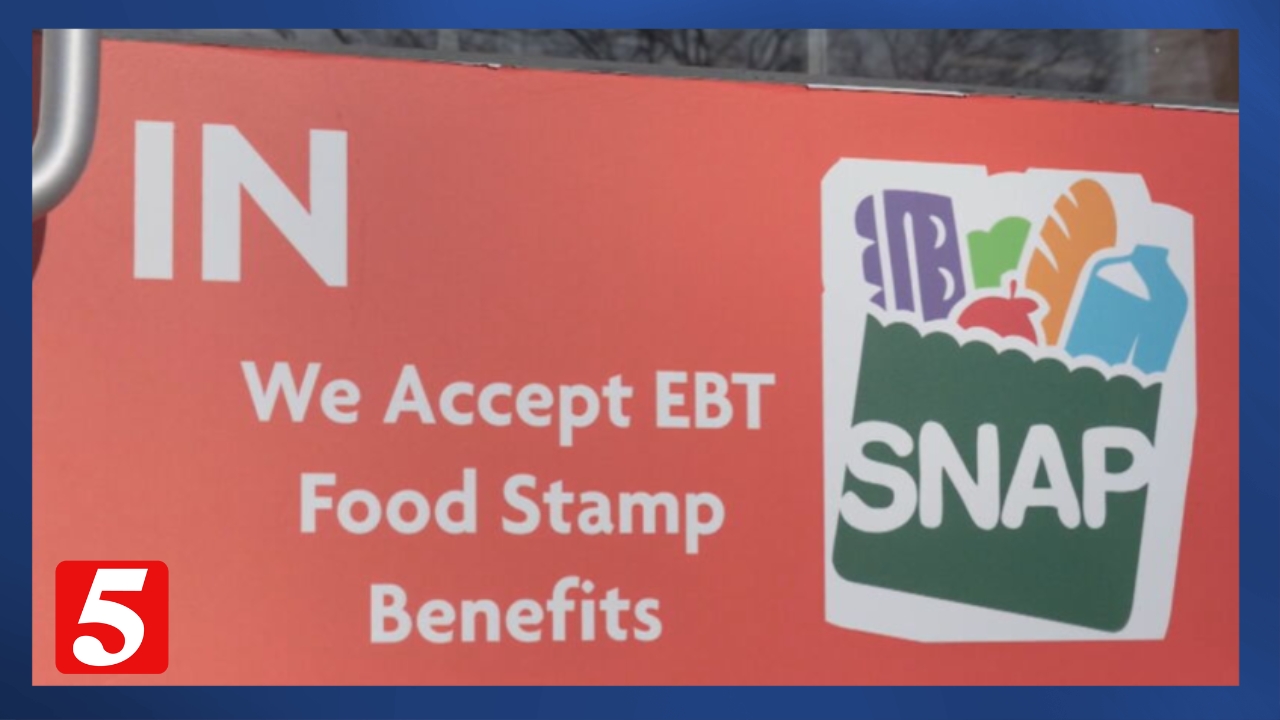 Longest government shutdown strains food banks, families in Middle ...