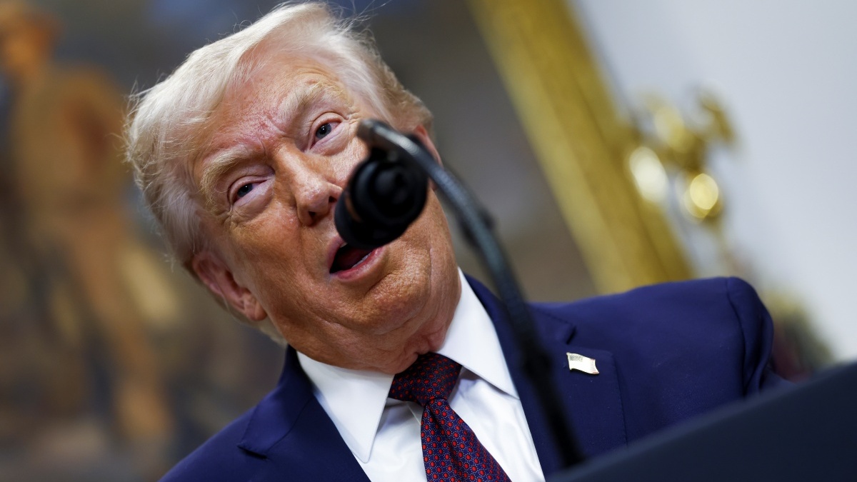 Trump proposes $2,000 tariff dividend checks for 2026