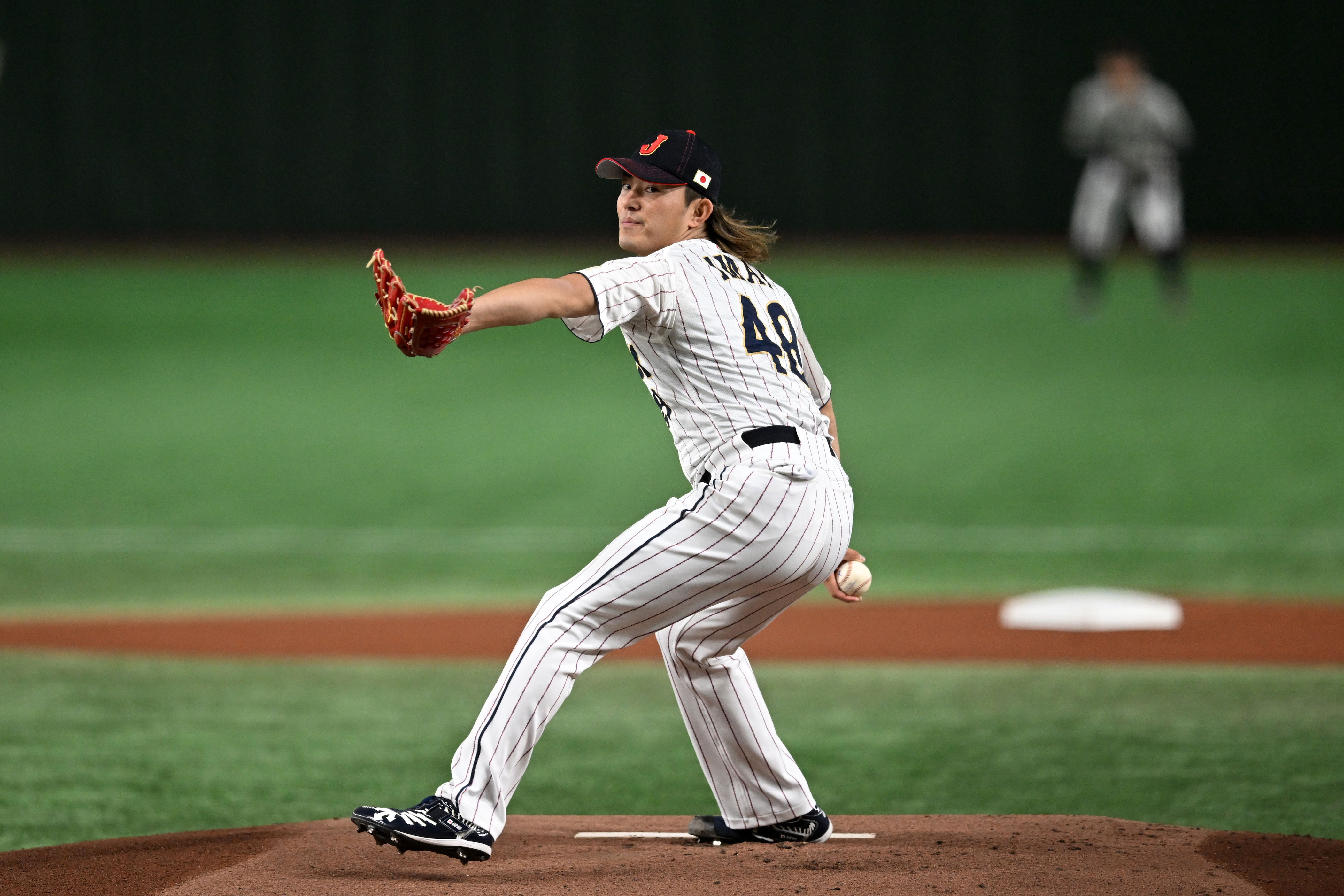 Cubs make sense for 27-year-old pitcher after stellar season