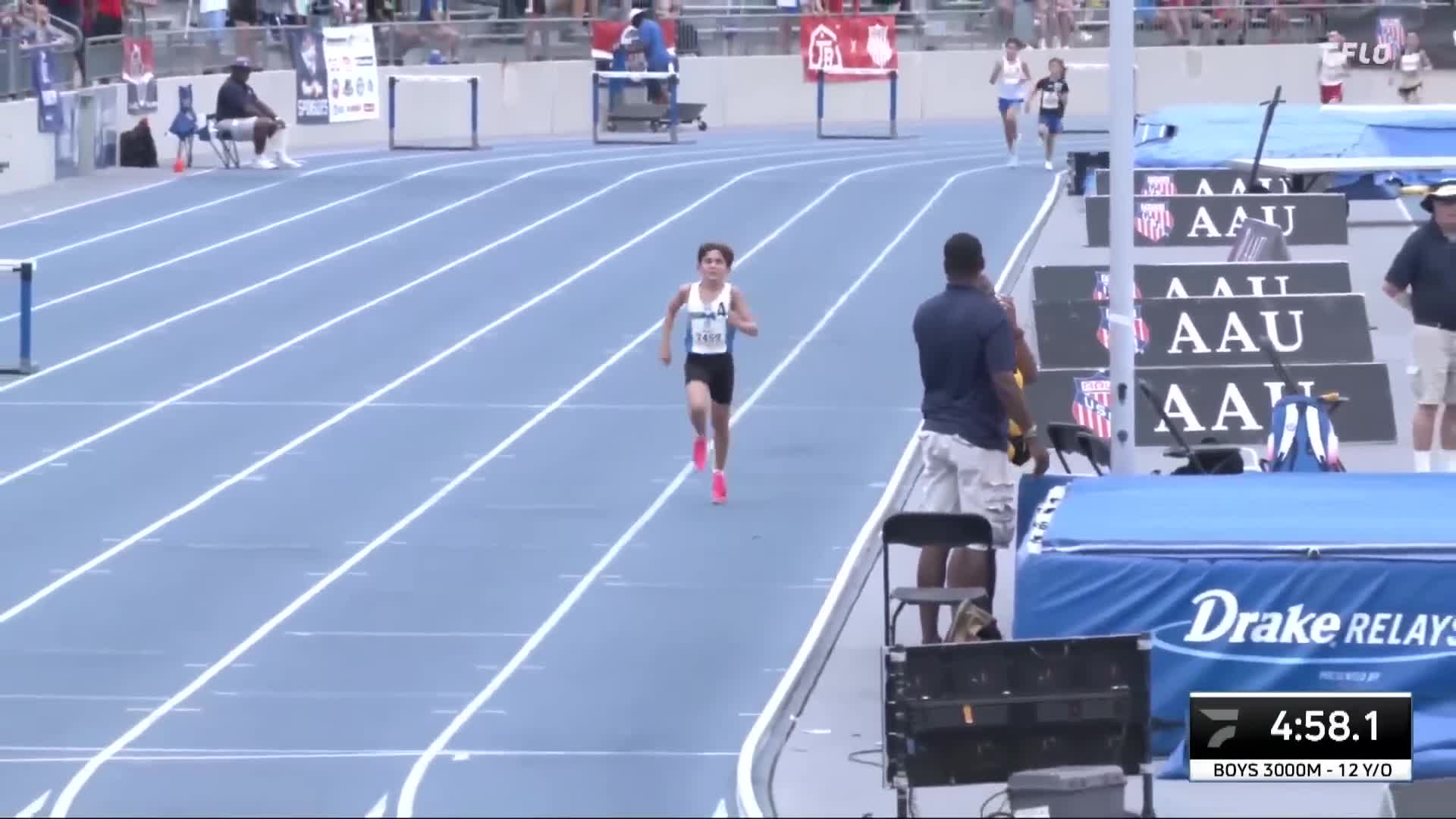 12-year-old breaks 36-year-old 3k record! 🥇